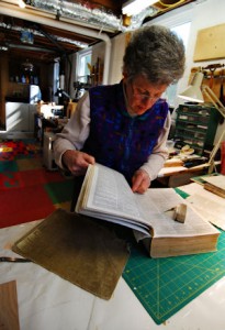 Bookbinding Classes - Bookbinding Instruction - Book Binding Schools ...